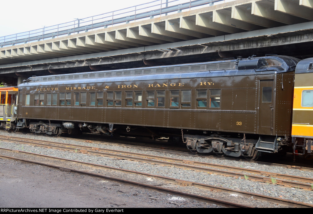 DMIR Coach #33 - Duluth, Missabe & Iron Range